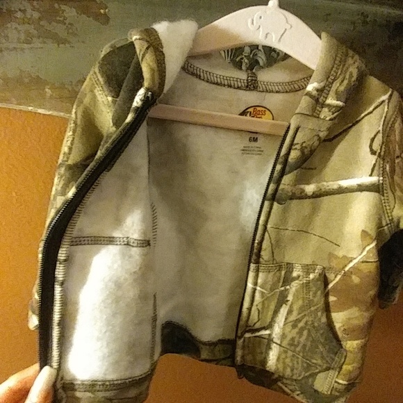 Bass Pro Shops | Jackets & Coats | Salecamouflage Zip Up Hoodie Jacket ...